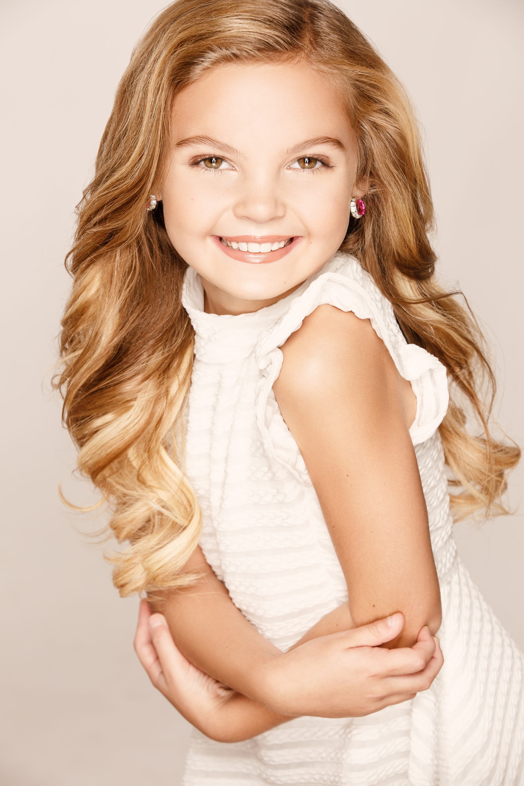 Isabella Weiss's Instagram, Twitter & Facebook on IDCrawl